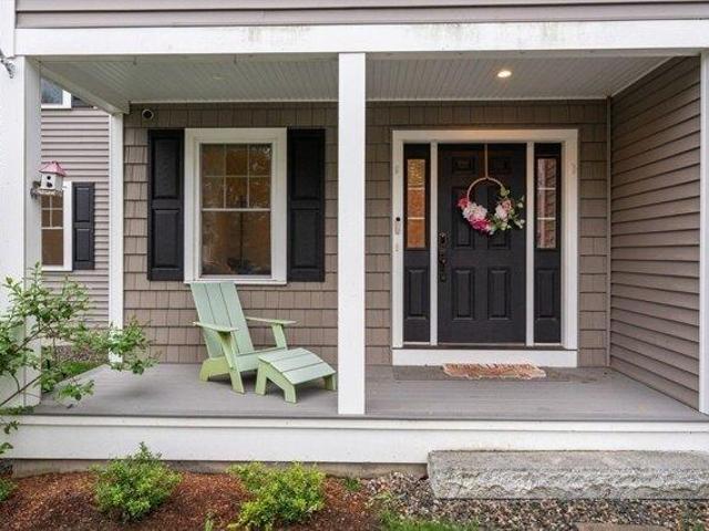 house with 5 bedroom, Reading MA ES103433598