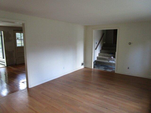 house with 5 bedroom, Reading MA ES103851338