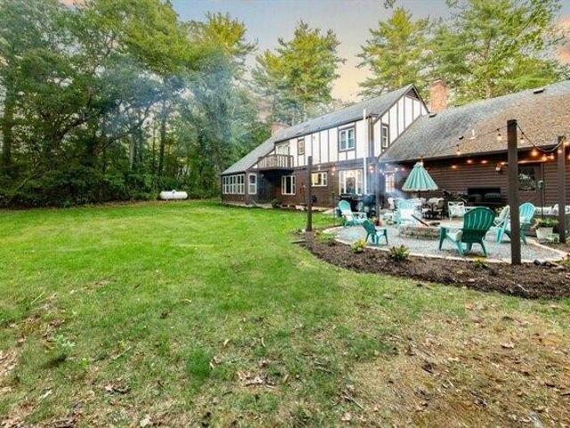 house with 5 bedroom, Rehoboth MA ES103072839