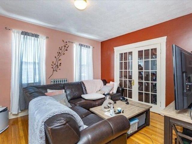 house with 5 bedroom, Revere MA DS102800156