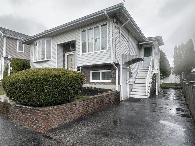 house with 5 bedroom, Revere MA ES103621732