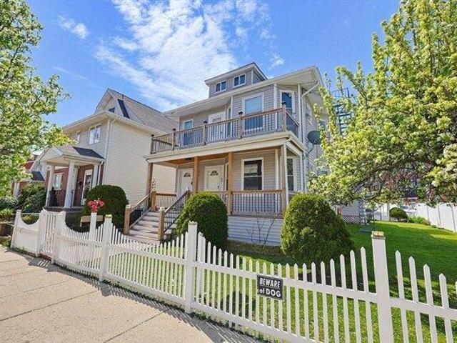 house with 5 bedroom, Revere MA ES103070968