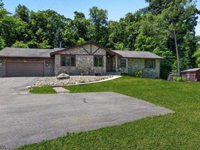 house with 5 bedroom, Ringwood NJ ES105125177