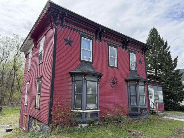 house with 5 bedroom, Richford VT DS103074206