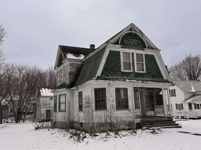 house with 5 bedroom, Richford VT ES105203926