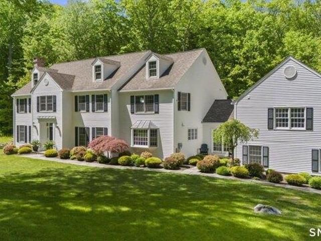 house with 5 bedroom, Ridgefield CT DS104192440
