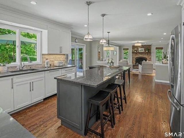 house with 5 bedroom, Ridgefield CT ES104152967