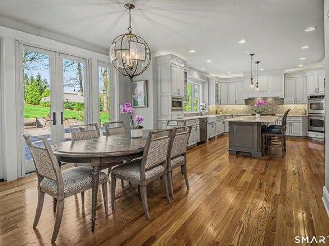 house with 5 bedroom, Ridgefield CT ES104352600