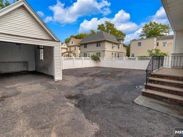 house with 5 bedroom, Ridgefield Park NJ ES105192258