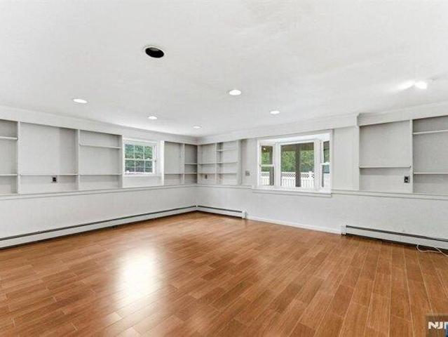 house with 5 bedroom, Ridgewood NJ DS102257704