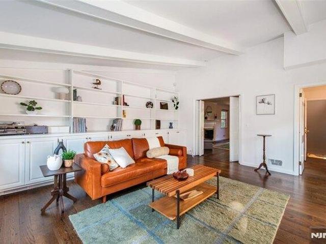 house with 5 bedroom, Ridgewood NJ ES105278751