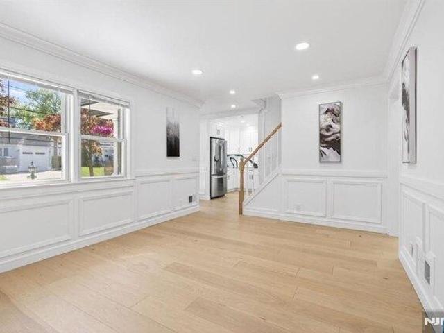 house with 5 bedroom, Rochelle Park NJ ES104832076