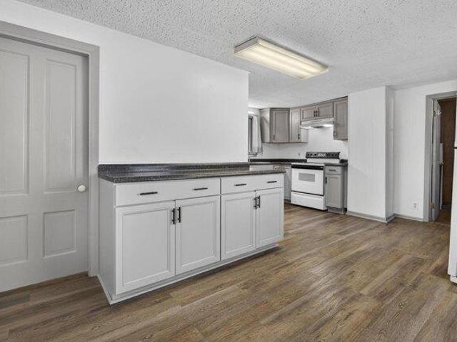house with 5 bedroom, Rochester NH ES105190452