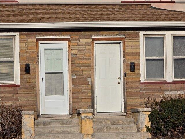 house with 5 bedroom, Rochester NY ES103624116