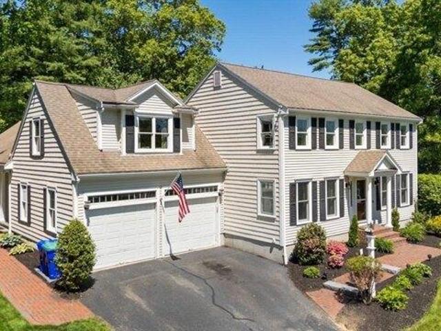 house with 5 bedroom, Rockland MA ES104008623