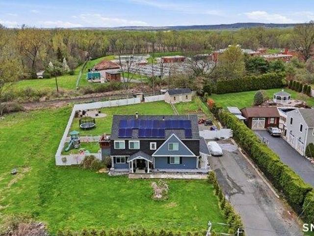 house with 5 bedroom, Rocky Hill CT ES103969277