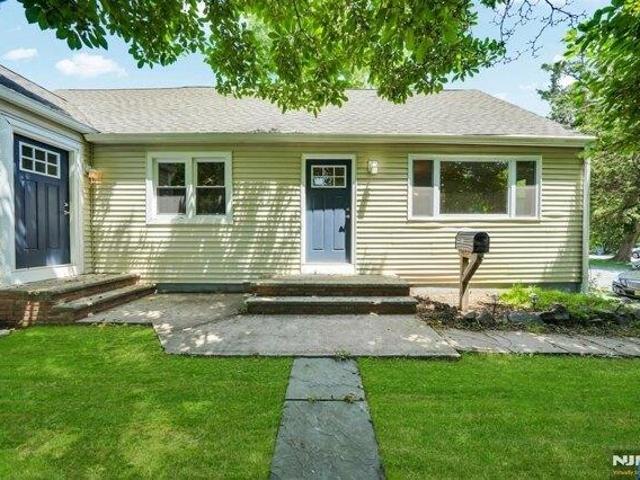 house with 5 bedroom, Roseland NJ ES105125267
