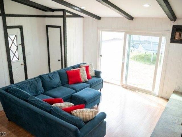 house with 5 bedroom, Roselle Park NJ ES105156655