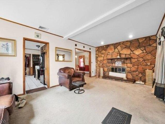 house with 5 bedroom, Roselle Park NJ ES105191689
