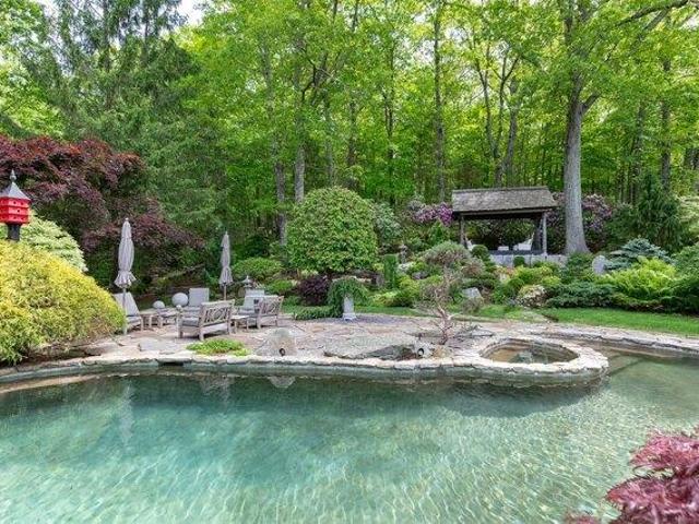 house with 5 bedroom, Roxbury CT ES103433550