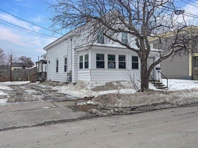 house with 5 bedroom, Rutland VT DS103162138
