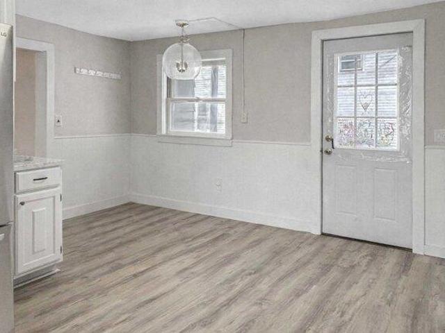 house with 5 bedroom, Rutland VT ES104853339