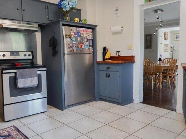 house with 5 bedroom, Rutland VT ES105207561