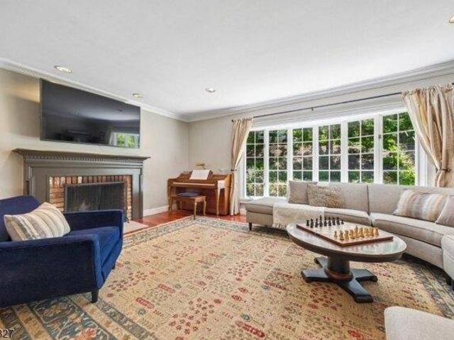 house with 5 bedroom, Scotch Plains NJ ES104152450