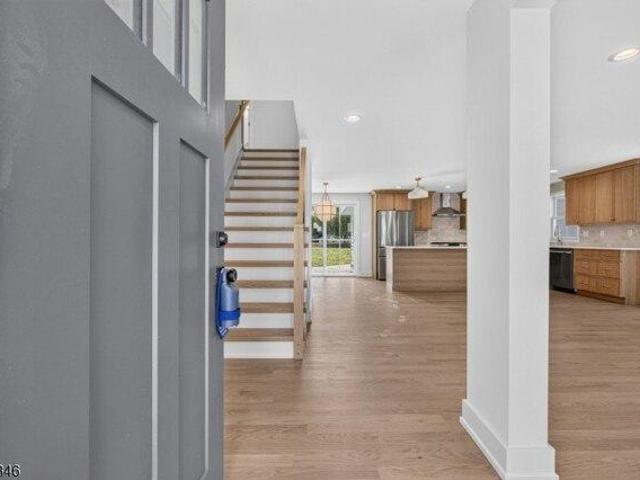 house with 5 bedroom, Scotch Plains NJ ES104513143