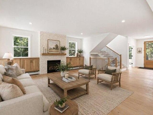 house with 5 bedroom, Scarborough ME ES103161305