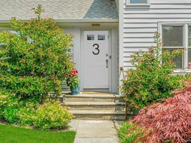 house with 5 bedroom, Scarsdale NY DS102281479