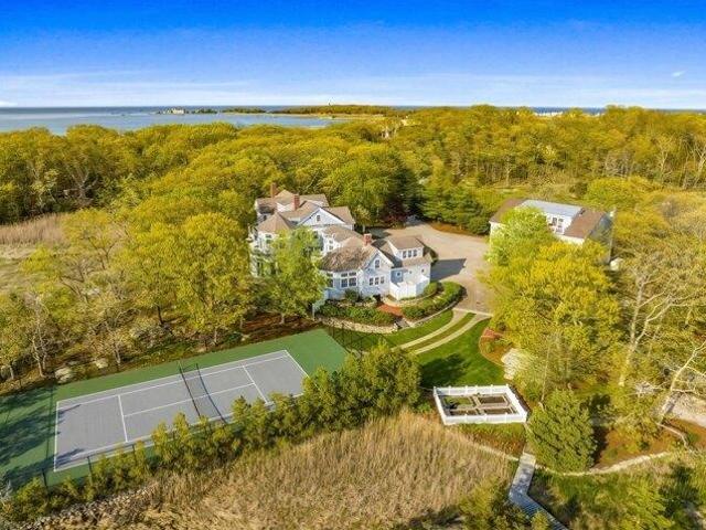 house with 5 bedroom, Scituate MA ES103073227