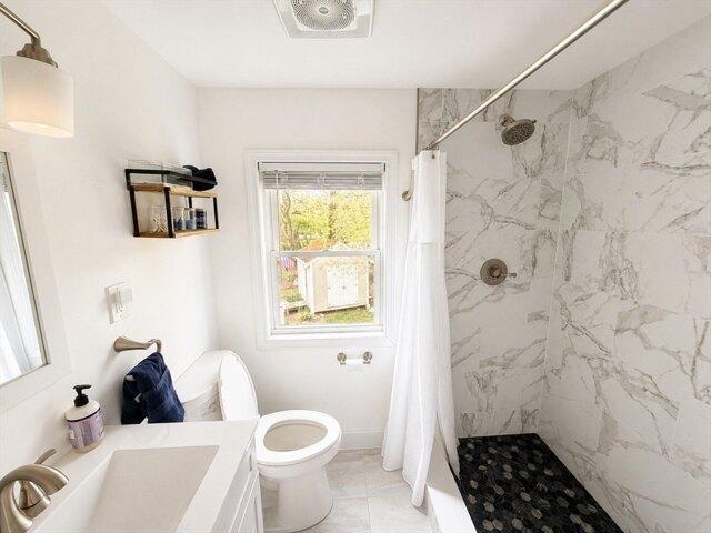 house with 5 bedroom, Scituate MA ES103588250