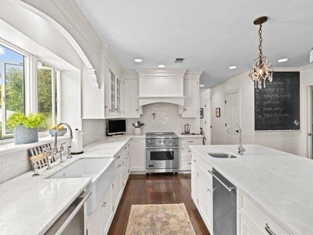 house with 5 bedroom, Scituate MA ES104831020