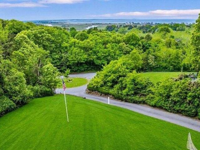 house with 5 bedroom, Sandwich MA ES103887600