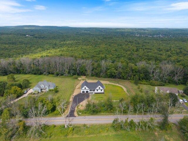 house with 5 bedroom, Sanford ME ES105204913
