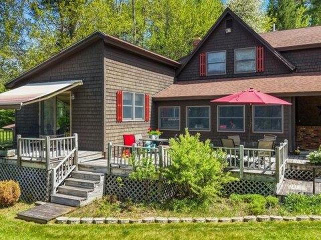 house with 5 bedroom, Sangerville ME ES103436319
