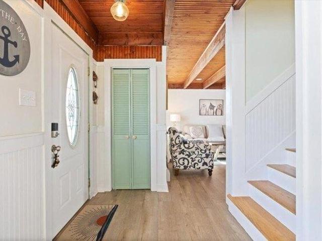 house with 5 bedroom, Saco ME DS102445356