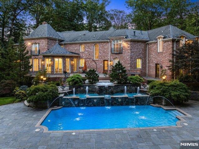 house with 5 bedroom, Saddle River NJ DS101780379