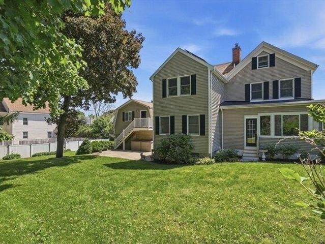 house with 5 bedroom, Saugus MA ES104834628
