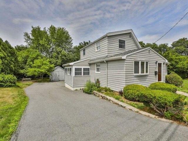 house with 5 bedroom, Saugus MA ES105060963