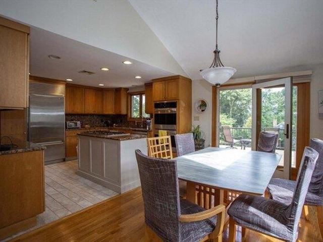house with 5 bedroom, Saugus MA ES105206995
