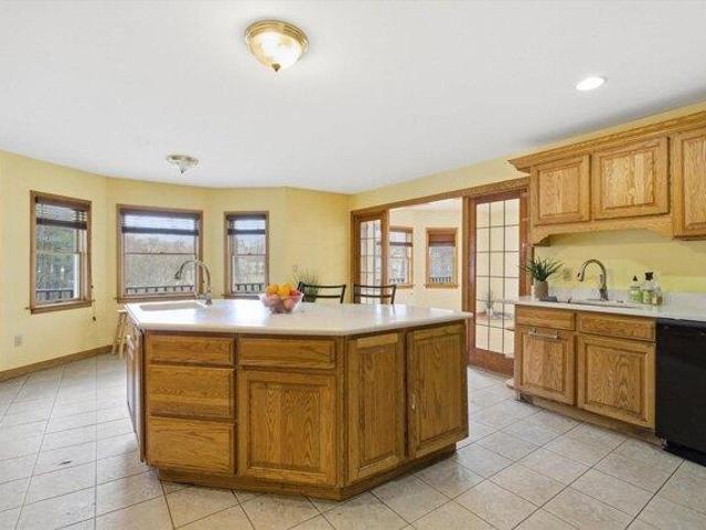 house with 5 bedroom, Seabrook NH ES103250328
