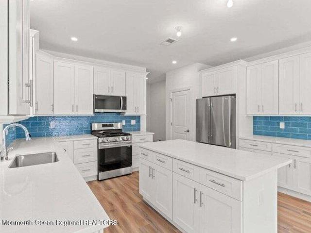 house with 5 bedroom, Seaside Heights NJ ES105192493