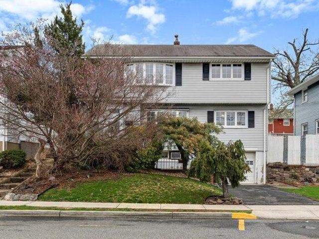 house with 5 bedroom, Secaucus NJ DLS101659259