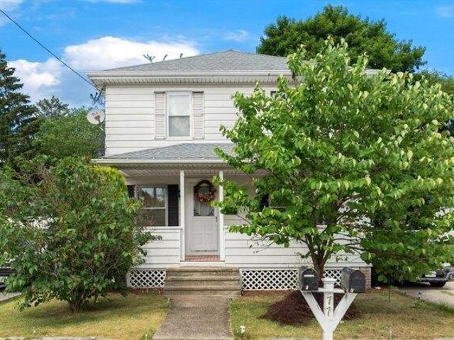 house with 5 bedroom, Seekonk MA DS104042346
