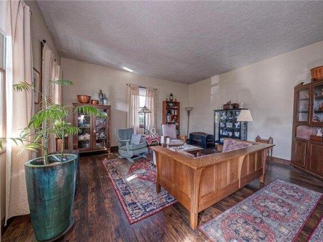 house with 5 bedroom, Sewickley PA ES104904313