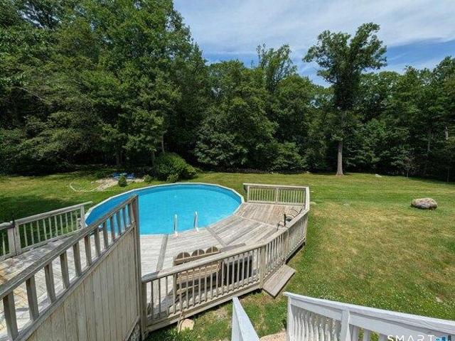 house with 5 bedroom, Seymour CT ES104443027
