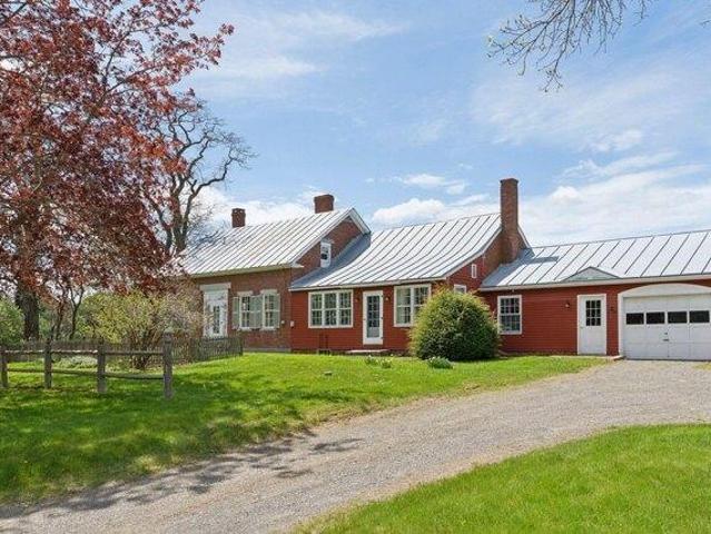 house with 5 bedroom, Skowhegan ME DS102029559