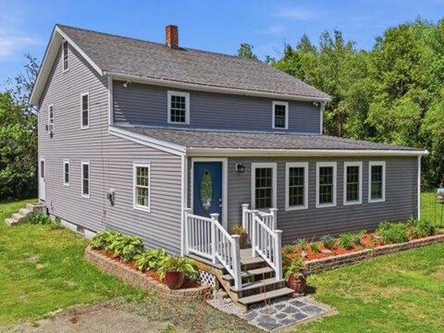 house with 5 bedroom, Skowhegan ME ES103070772